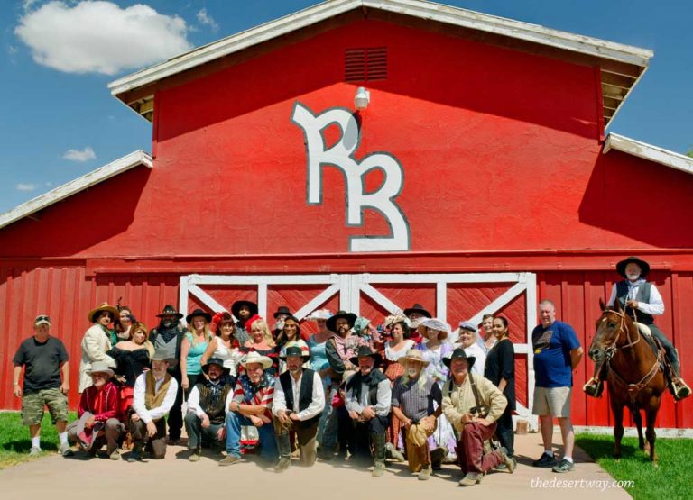 Roy Rogers Double R Bar Ranch: Happy Trails and Cowboy Tales on Route ...