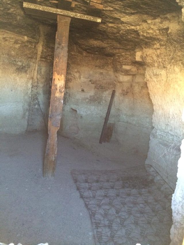 The 20th Century Cave Dwellers of Dublin Gulch – The Desert Way with ...
